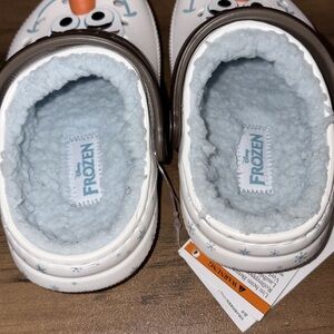 CROCS | Shoes | Disney Frozen Olaf Classic Crocs Clog Child Size 8 New ...